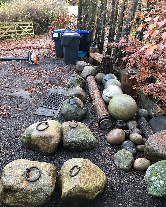 Dinnie stones - liftingstones.org Dinnie stones - liftingstones.org